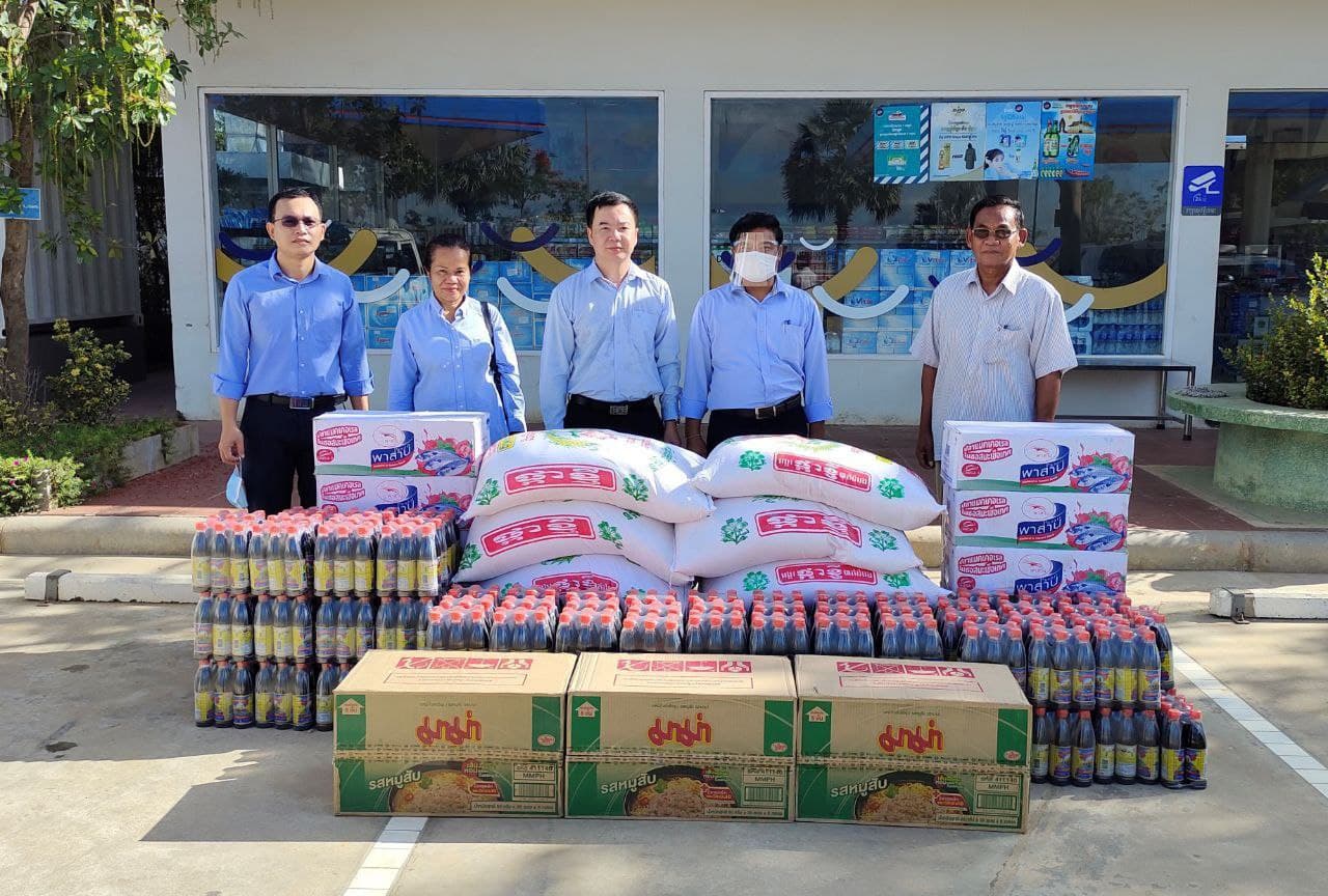 ឯកឧត្តម ប៊ិន ត្រឈៃ ...